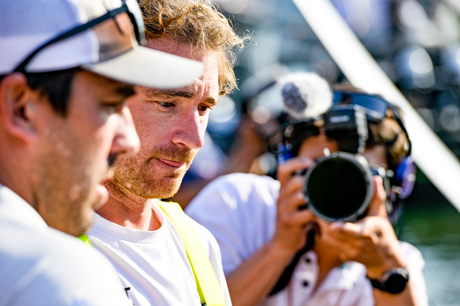 Colisão em Haia- Benjamin Dutreux "A saída da perna também impõe ...